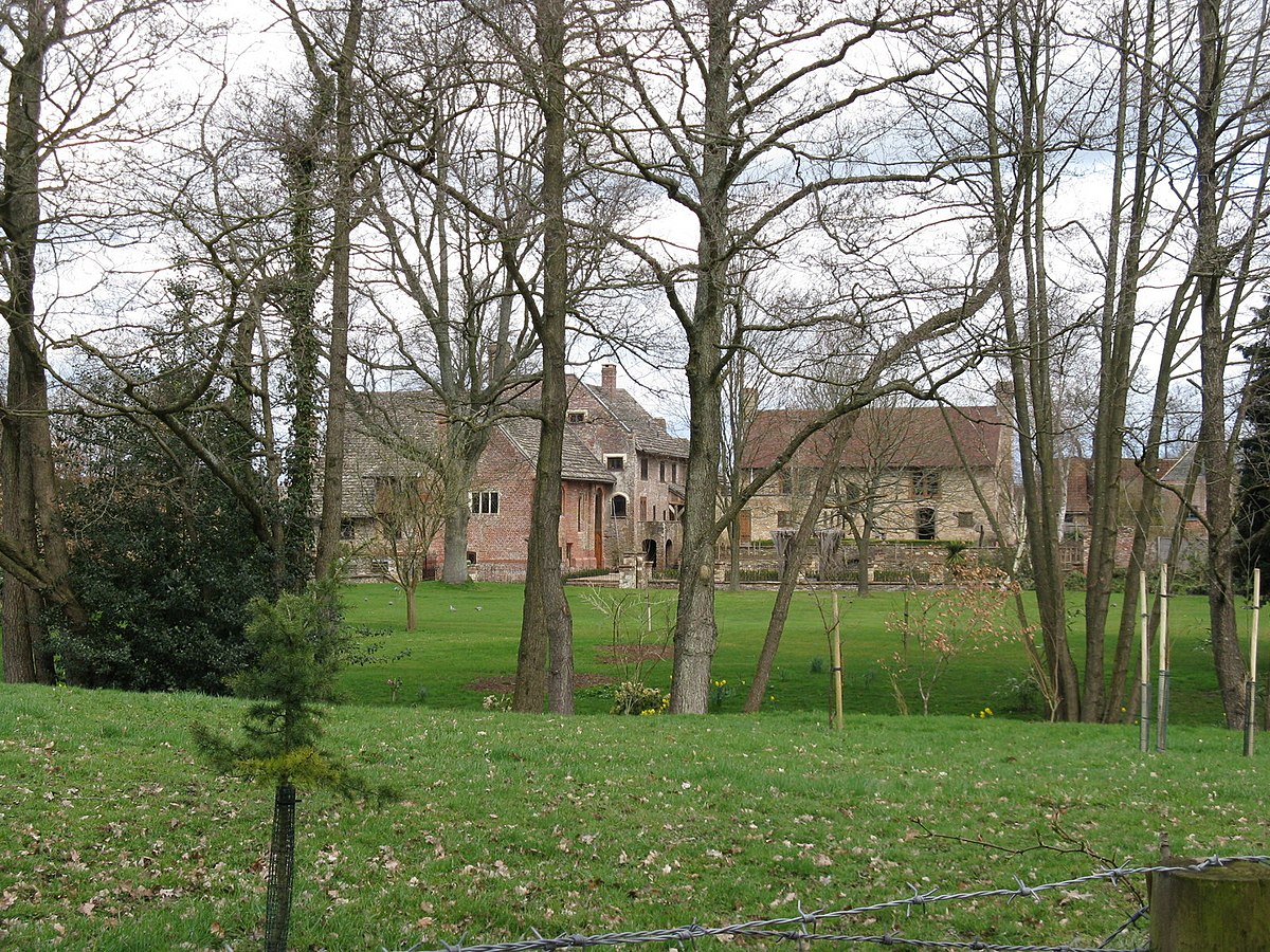 Six beautiful buildings linked to Henry VIII's six wives - Royal Central