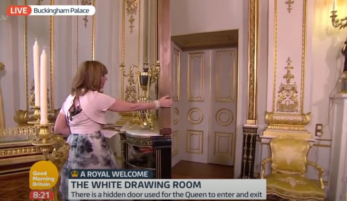 REVEALED: The Queen's secret passage in Buckingham Palace hidden behind ...