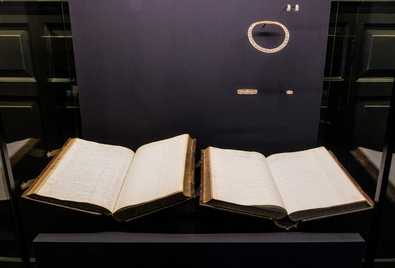 Royal Jeweller Garrard at centre of new Kensington Palace exhibition ...