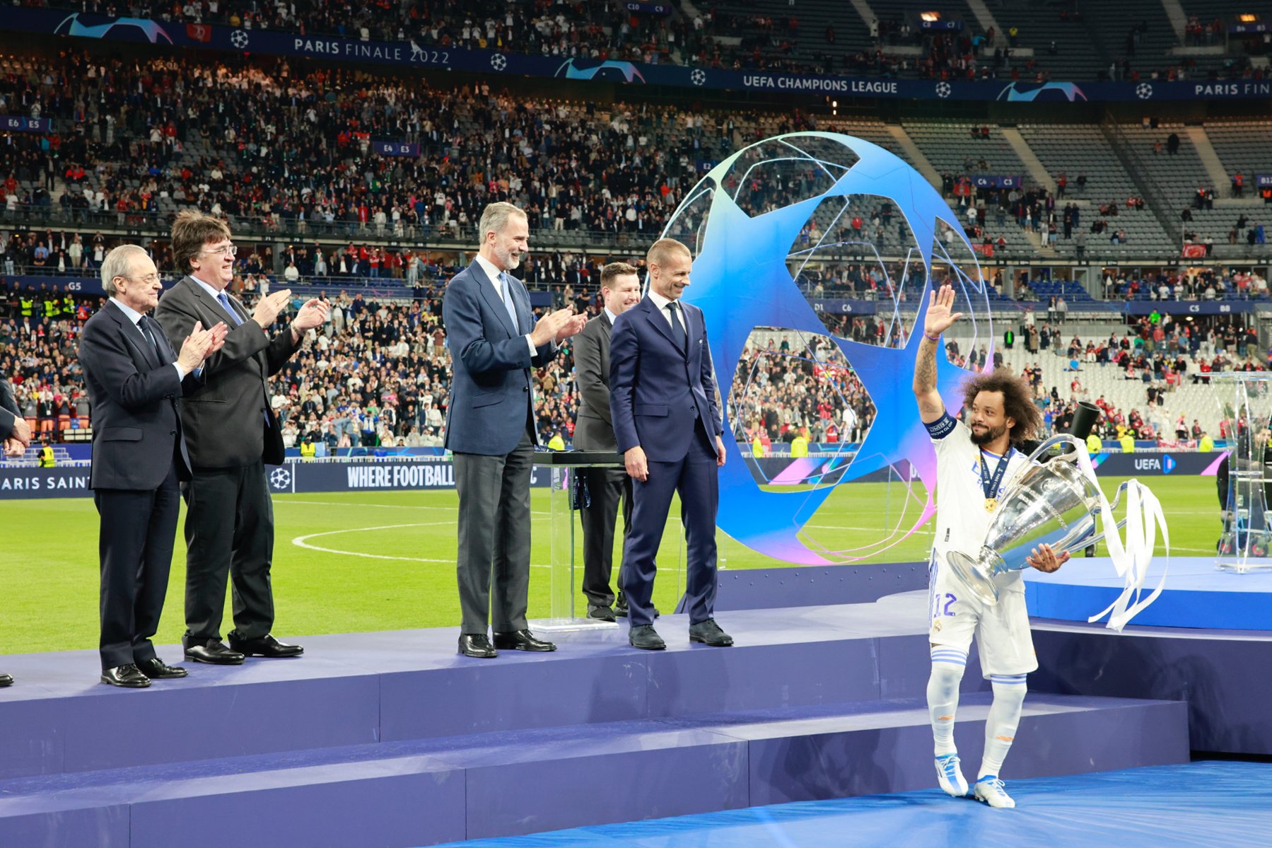 King Felipe leads celebrations at famous sporting win - Royal Central