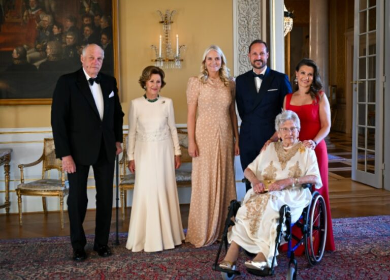 A year of controversy sees royal family's popularity drop - Royal Central