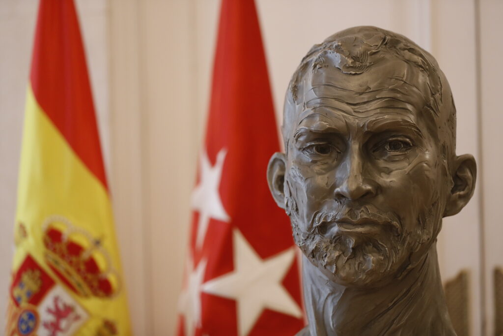 King Felipe encounters a very familiar face - Royal Central