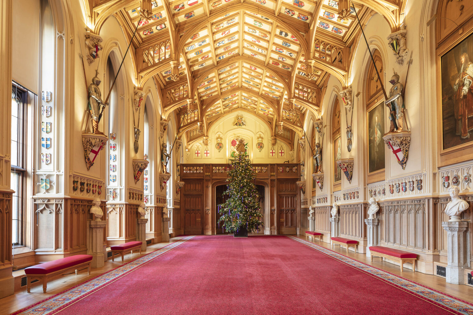 Windsor Castle halls are decked for Christmas - Royal Central