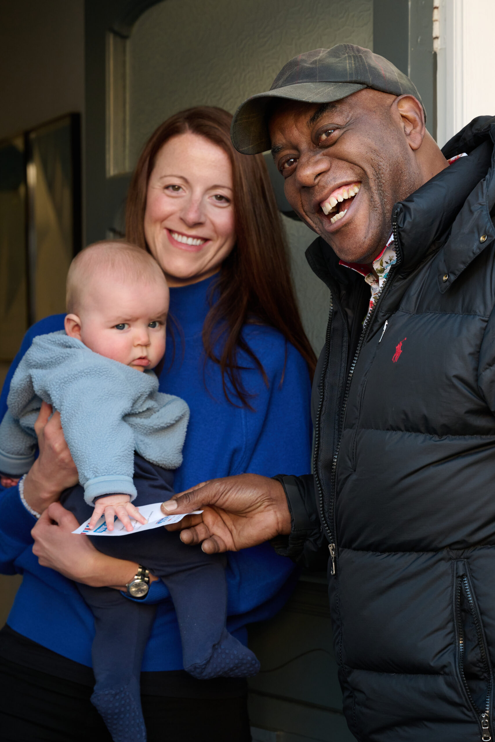 Ainsley Harriott gets the Coronation street party going - Royal Central