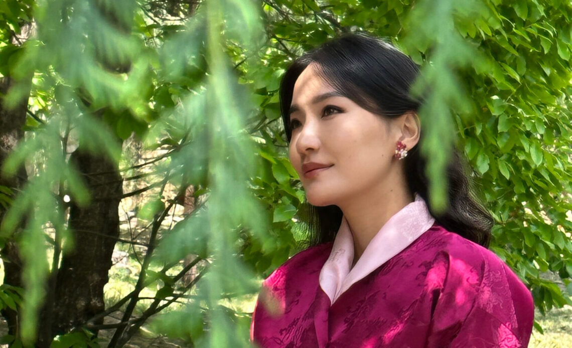 New photos released for Queen of Bhutan's 33rd birthday - Royal Central