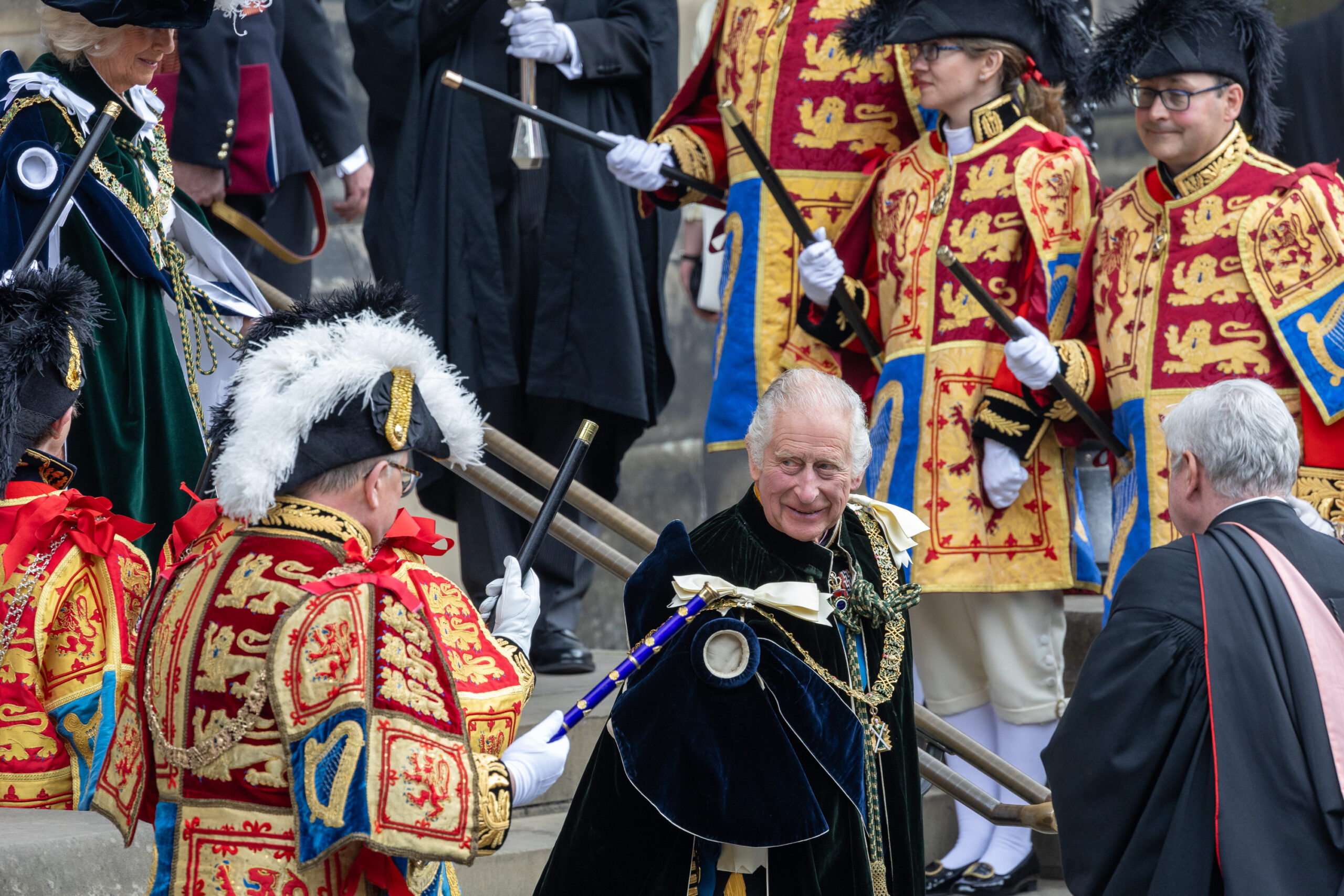 King Charles and Queen Camilla in royal procession through Edinburgh ...