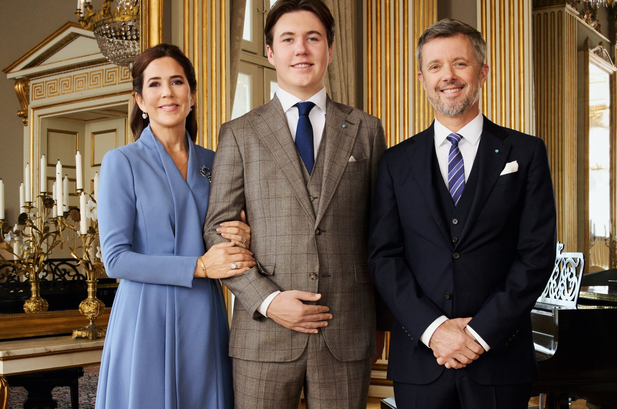 The sparkling sapphire with a poignant history that marked the moment a ...