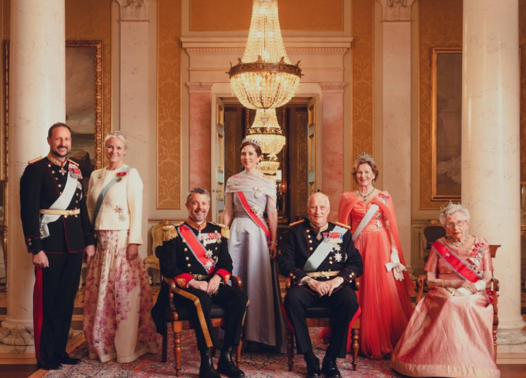 The sparkling tiara that became a symbol of an historic queen gets a ...