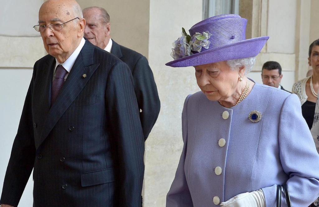 A stunning sapphire brooch passed down through the generations - Royal ...