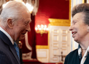 Family moment for the King as Charles and Princess Anne step out ...