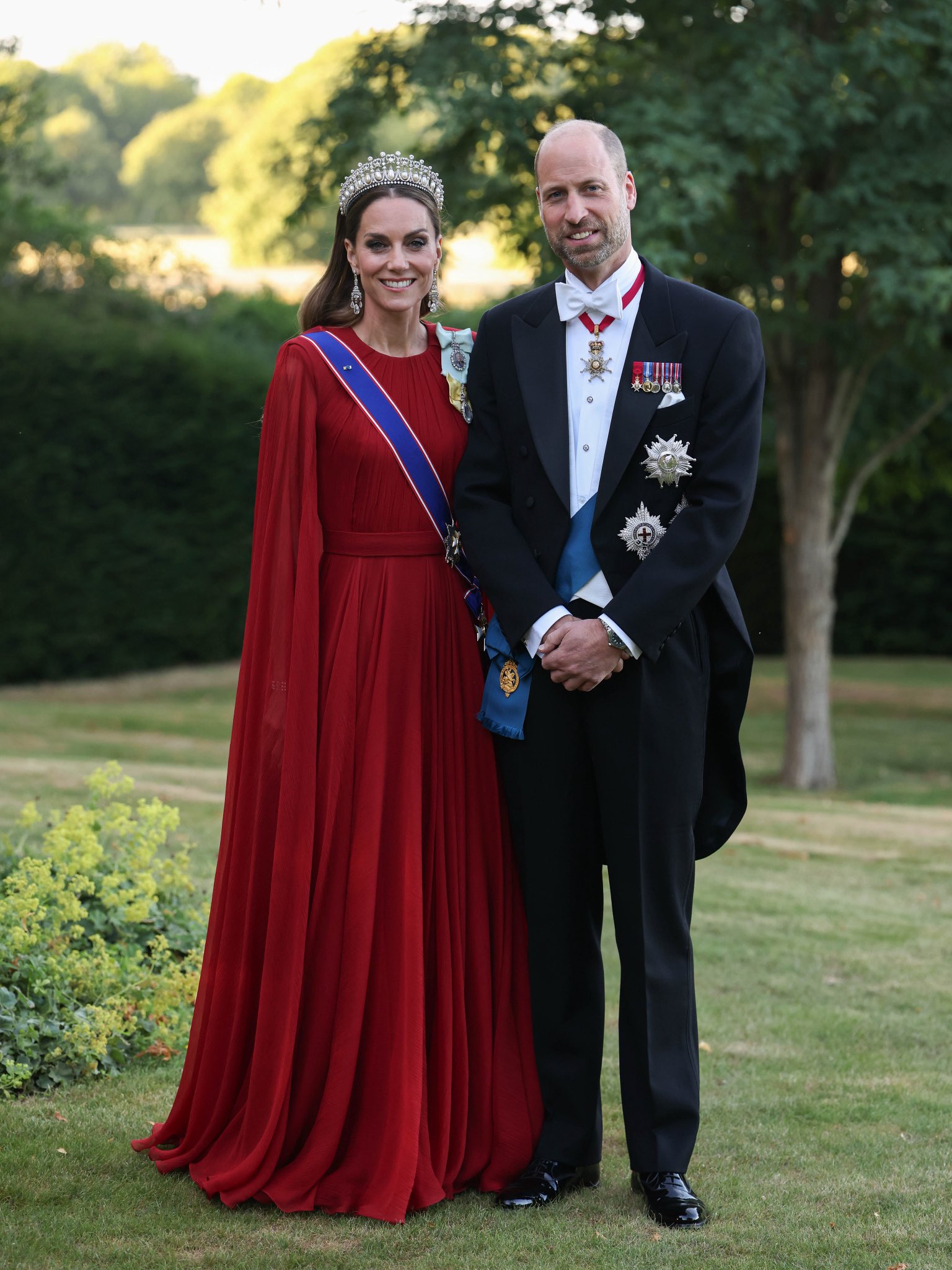 Kate elegantly wears the Royal Family Order of King Charles III for the ...
